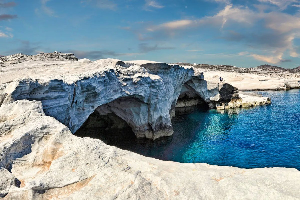 Sarakiniko Beach – Milos’s Moon-Like Marvel
